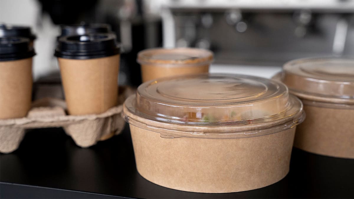 Conoce las enzimas superresistentes que biodegradan envases